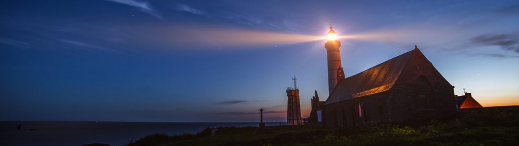 Ultraflares - Photorealistic Lens Flares Photoshop Plugin